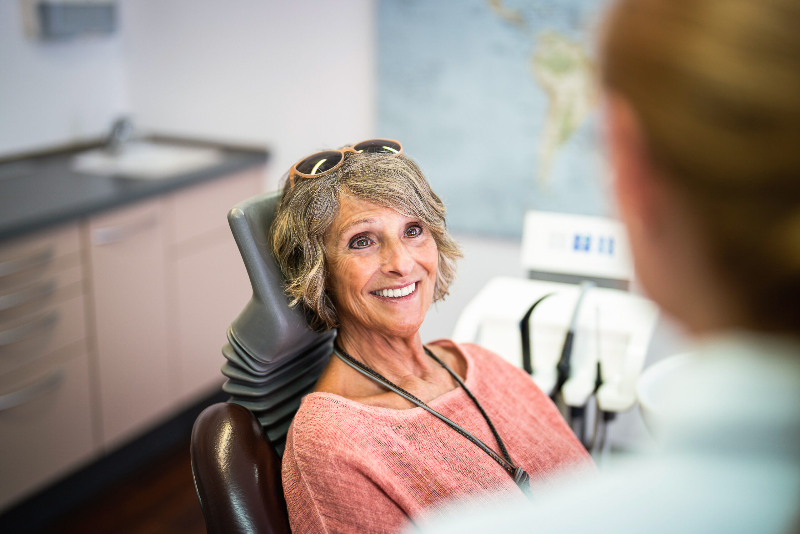 Zahnkronen und Zahnbrücken - zahneins GmbH